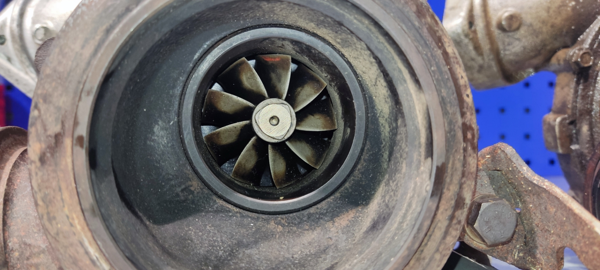 Замена турбины — BMW X5 (E70), 3 л, 2007 года | поломка | DRIVE2