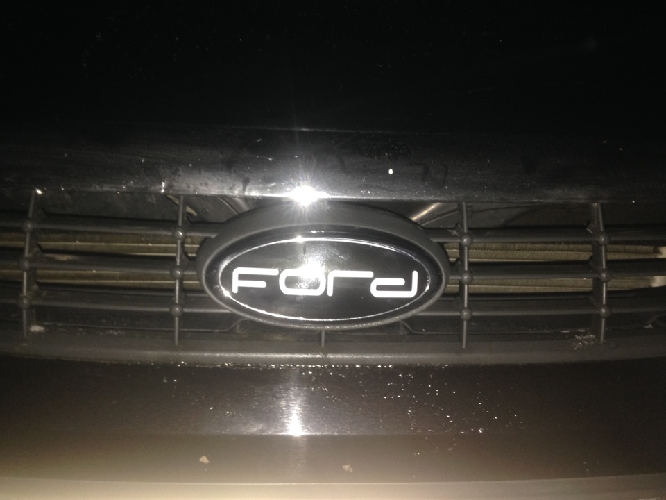 Значок ford — Ford Focus II Hatchback, 1,6 л, 2008 года | стайлинг | DRIVE2