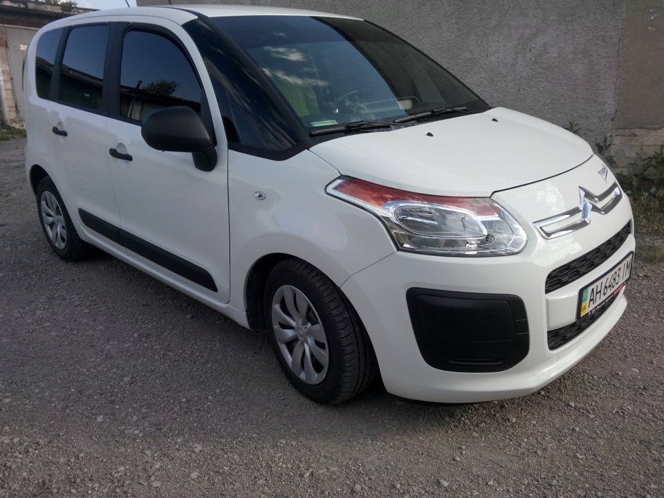 Надоел аквариум . Затонировался — Citroen C3 Picasso, 1,4 л, 2013 года | тюнинг | DRIVE2