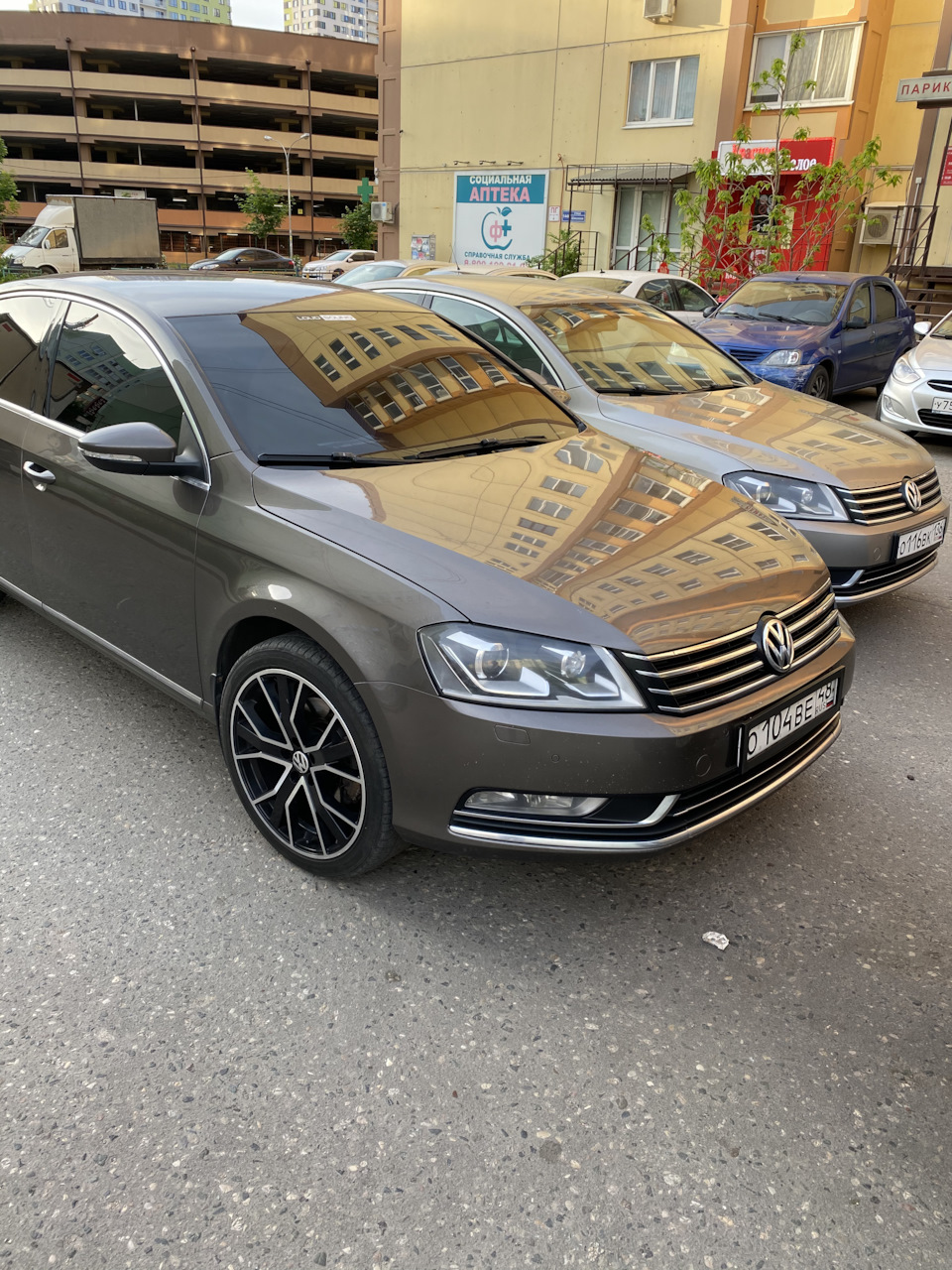 Одинаковые, но такие разные) — Volkswagen Passat B7, 1,8 л, 2011 года ...