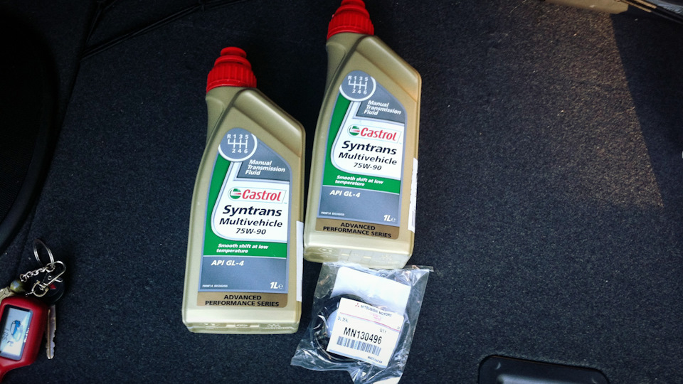 #017: Неплановая замена масла МКПП или Первая поломка за почти год ...