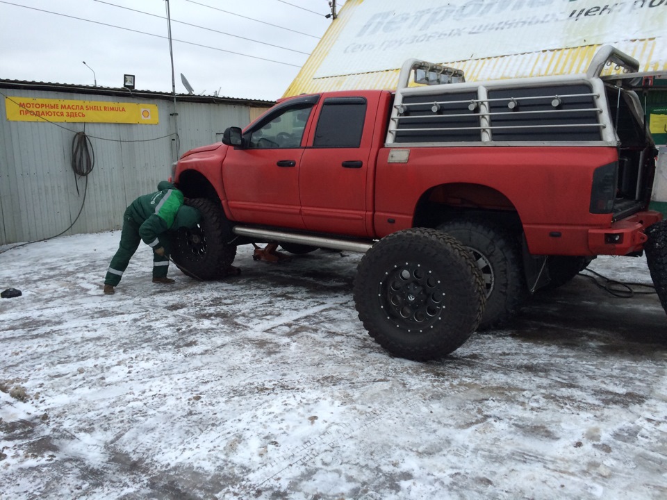 Продаю комплект Continental на Додж Рэм/продано — Dodge Ram, 5,9 л ...