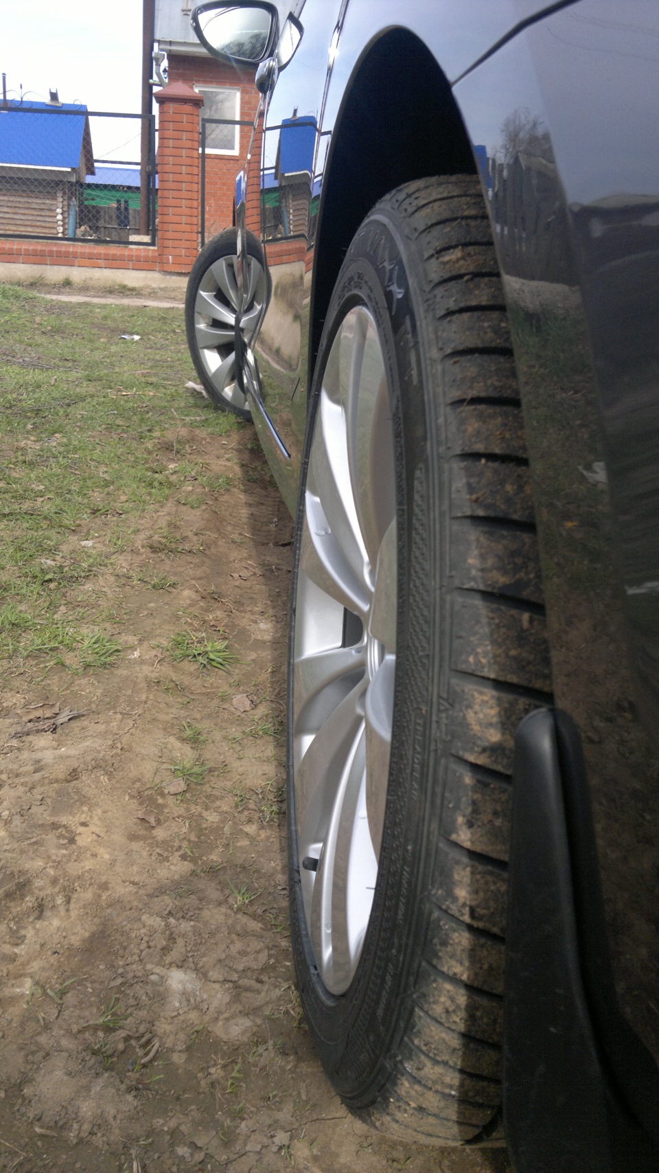 Весна, R17+резина — Volkswagen Jetta VI, 1,4 л, 2011 года | колёсные ...