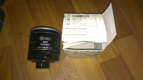 030115561AB Фильтр масляный / AUDI, VW, SEAT, SKODA 1.0-1.6 91~ VAG ...