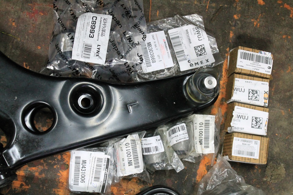 MN100110 Сайлентблок Mitsubishi | Запчасти на DRIVE2