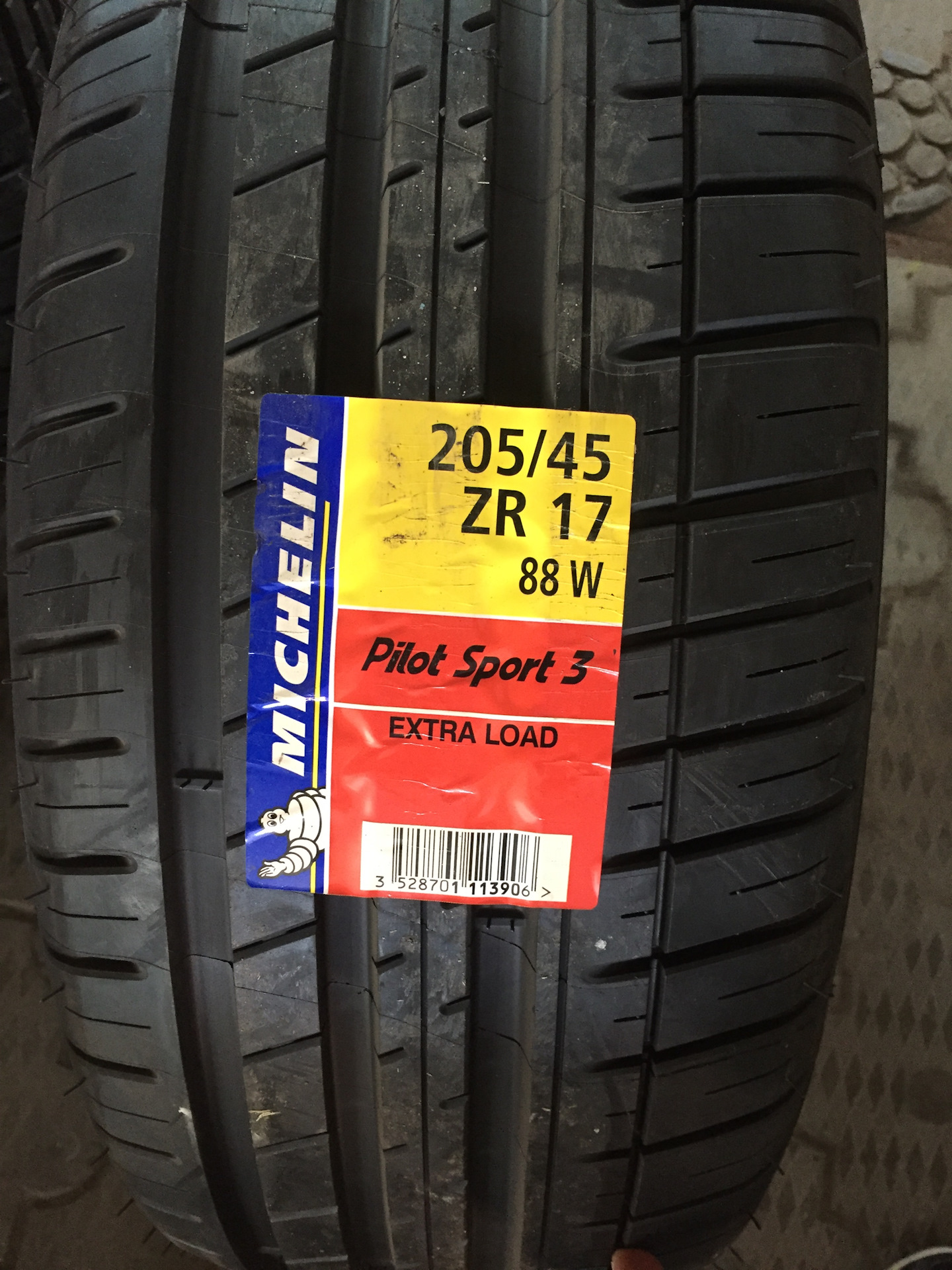 Michelin Pilot Sport 3 205/45/17 — Volkswagen Polo Sedan, 1,6 л, 2014 ...