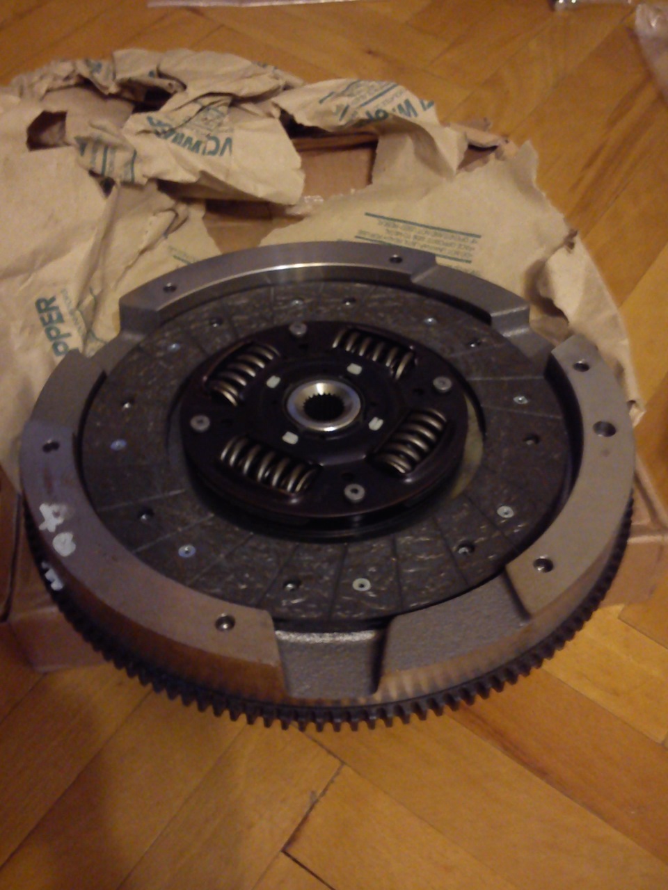 вкусняшки для моего крузяшки))) — Chevrolet Cruze (1G), 1,6 л, 2010 ...