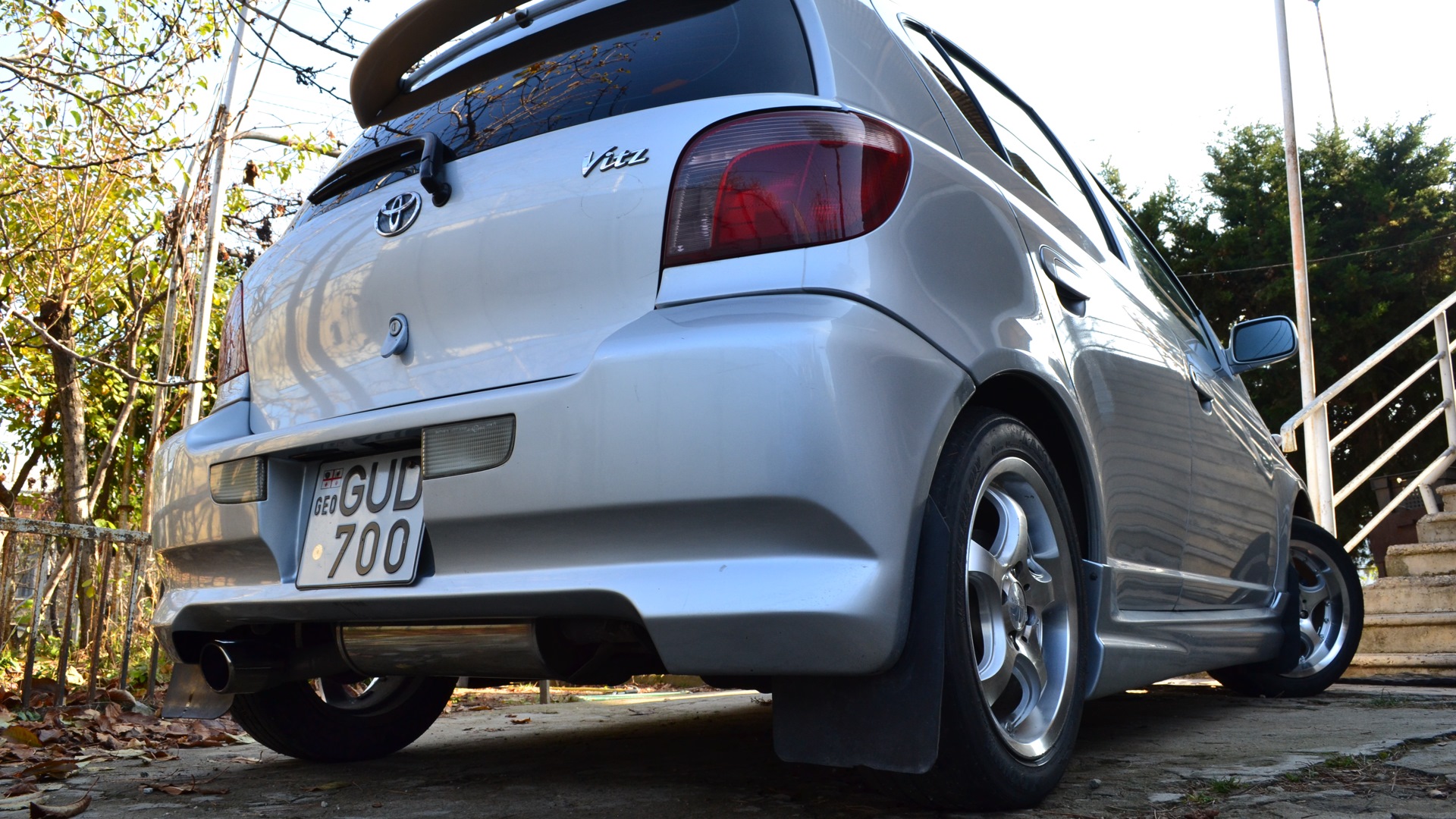 Toyota Vitz (10) 1.3 бензиновый 2000 | little JDM rocket на DRIVE2