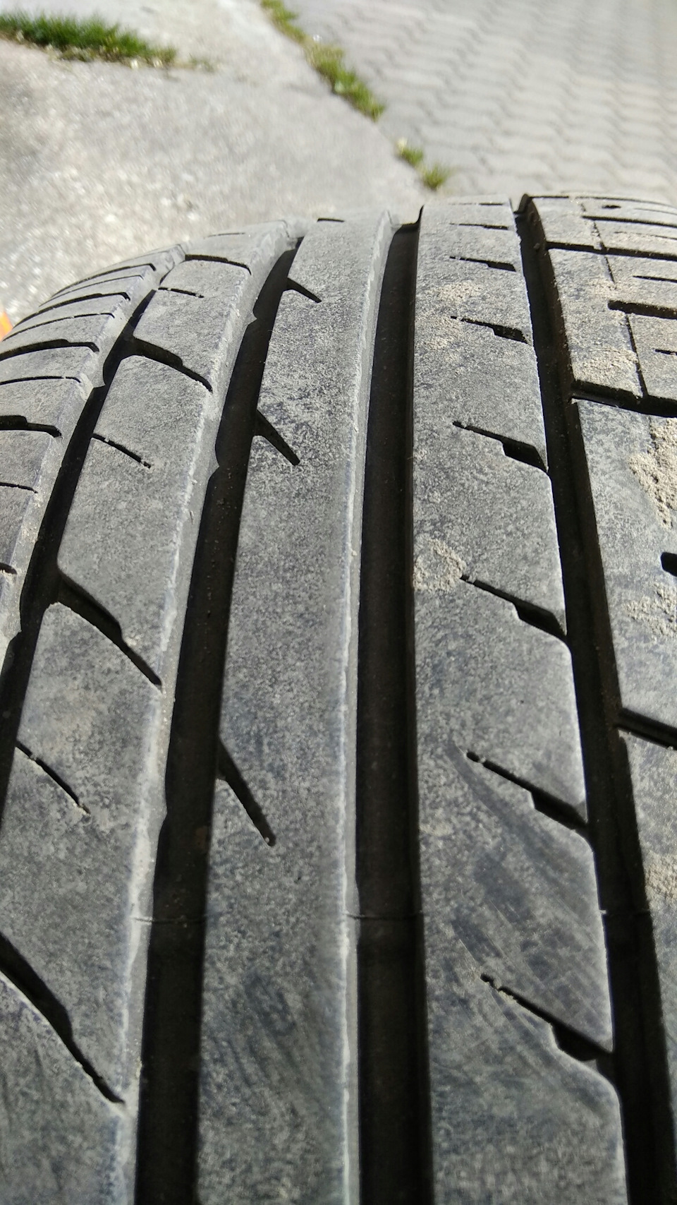 Продам резину Falken 225/45/17 — Skoda Octavia A7 Mk3, 1,6 л, 2017 года ...