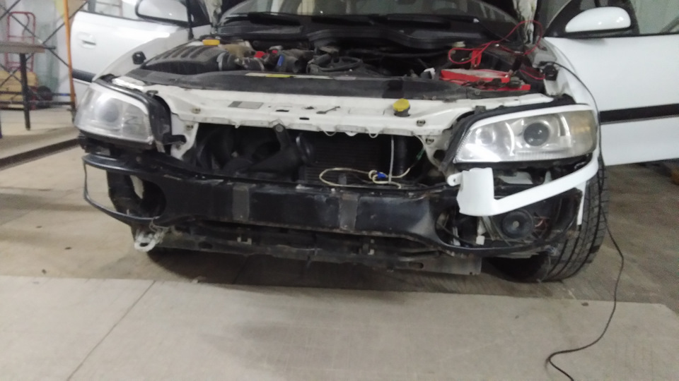 Передний бампер, завершение работ — Opel Omega B, 2 л, 1996 года ...