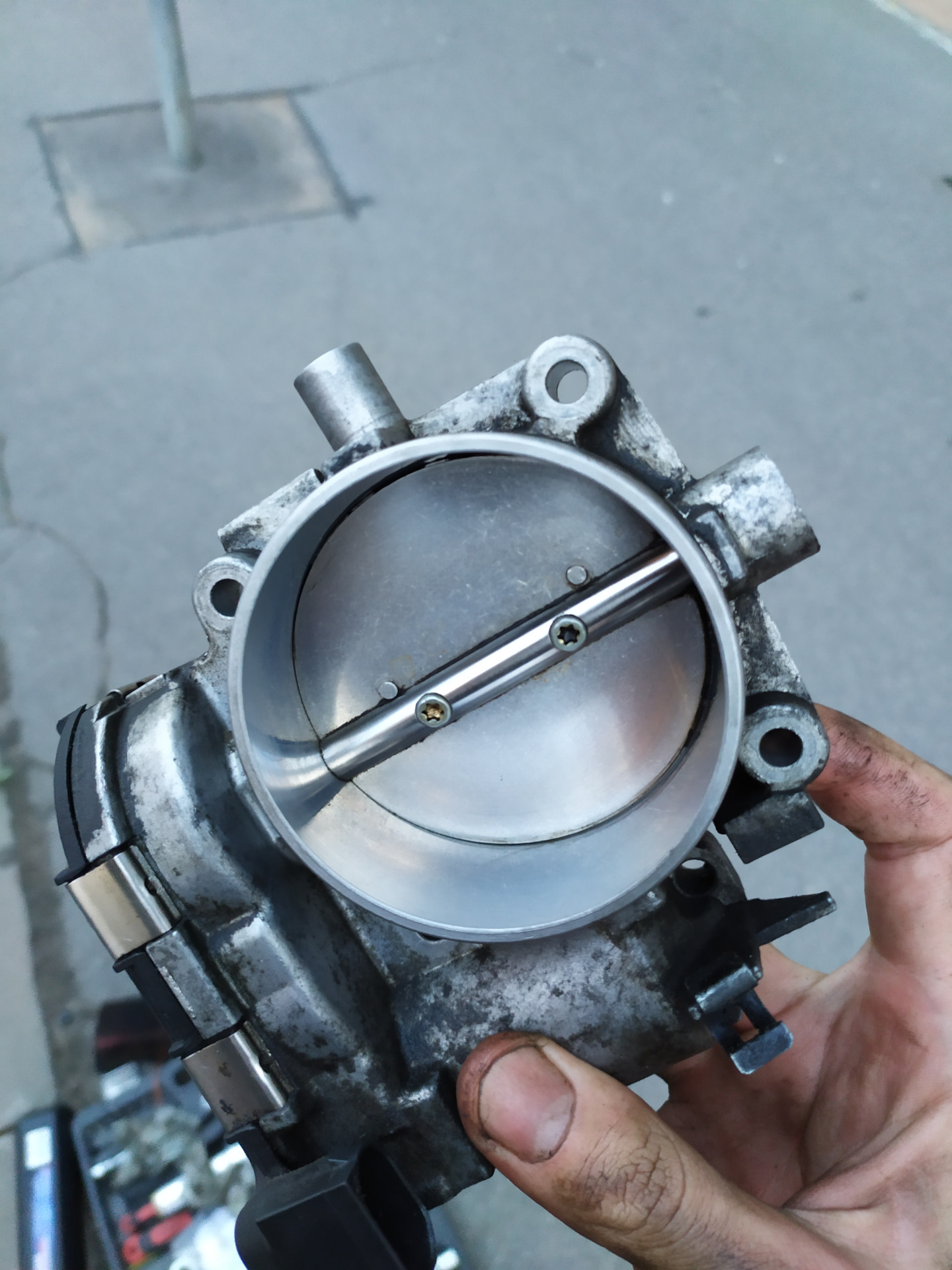 Замена прокладок маслоохладителя на M113 и чистка дросселя — Mercedes ...