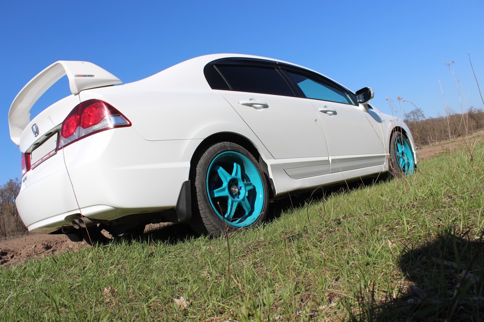 Поставил дисули))) — Honda Civic 4D (8G), 1,8 л, 2009 года | колёсные ...