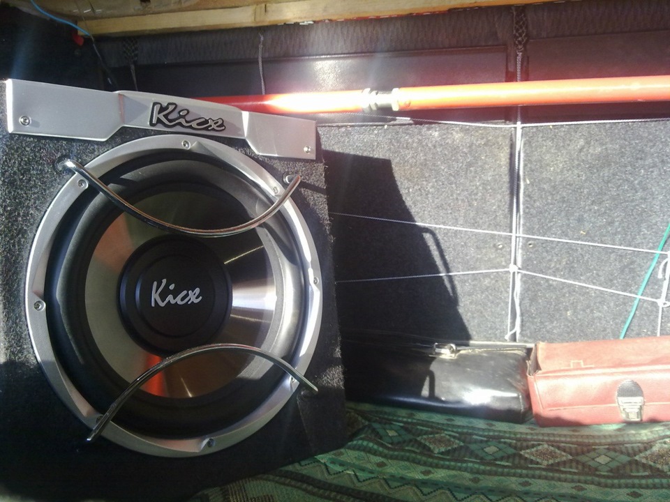 сабвуфер JBL_GT5-12 и двух канальный уселок Kicx KAP 27 — Lada 21122, 1,5 л, 2004 года ...