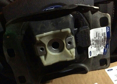 1798908 Опора КПП / C-Max, Focus-II/III, Kuga 03~ Ford | Запчасти на DRIVE2