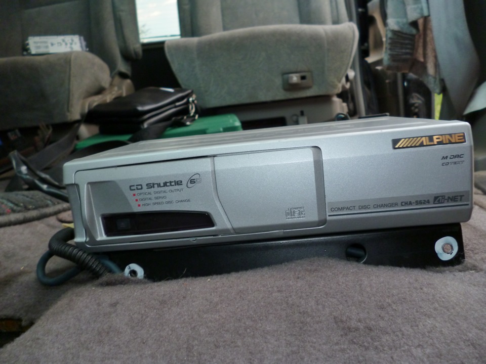 Внезапно… — Nissan Elgrand (E50), 3,2 л, 1997 года | автозвук | DRIVE2