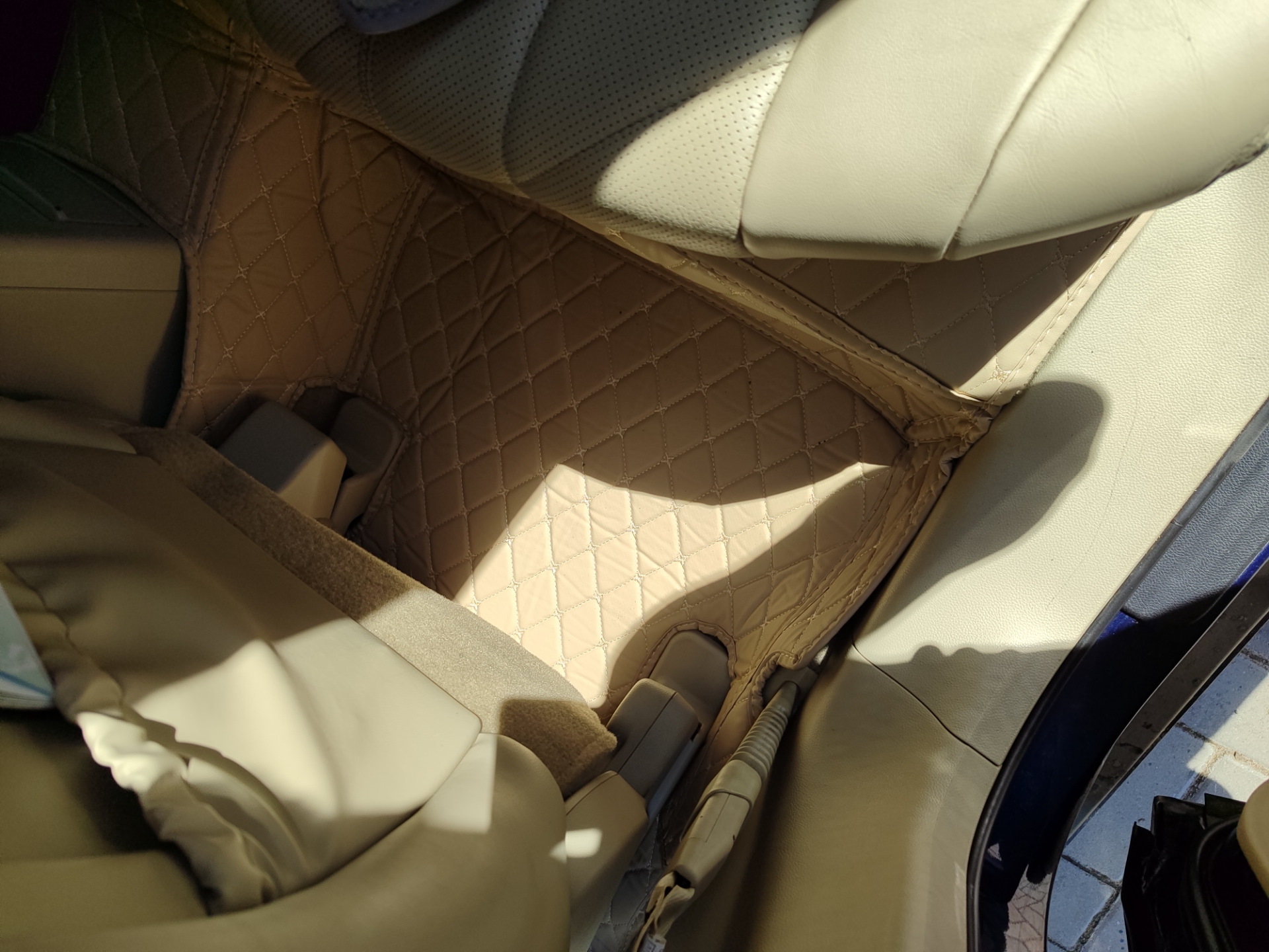 Кожаные коврики — Infiniti QX70, 3 л, 2014 года | аксессуары | DRIVE2