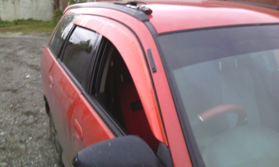 Ветровики — Nissan Wingroad (Y11), 1,5 л, 2000 года | тюнинг | DRIVE2