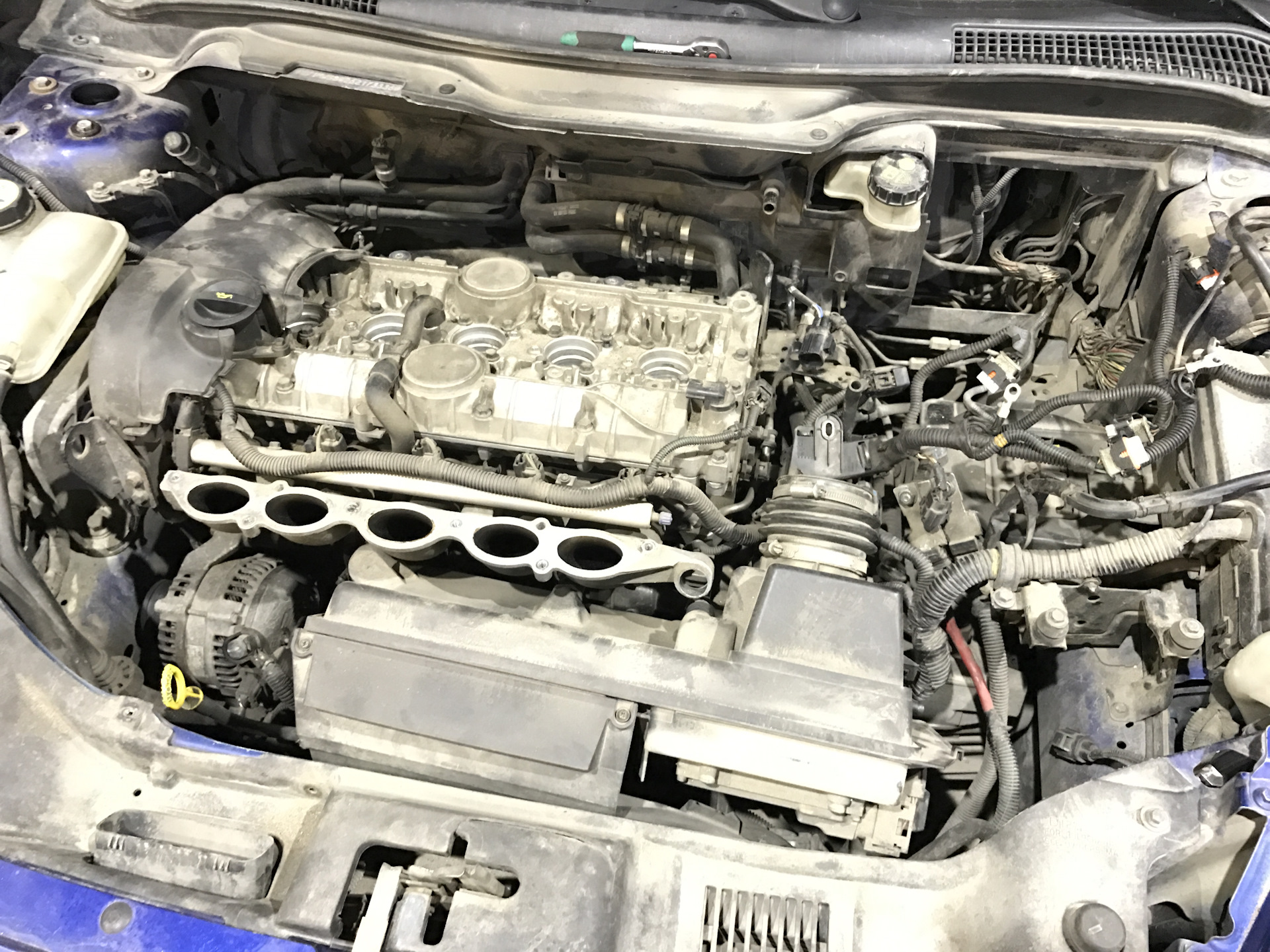 Замена прокладки ГБЦ Volvo V50 B5244S4 — TOWOX на DRIVE2