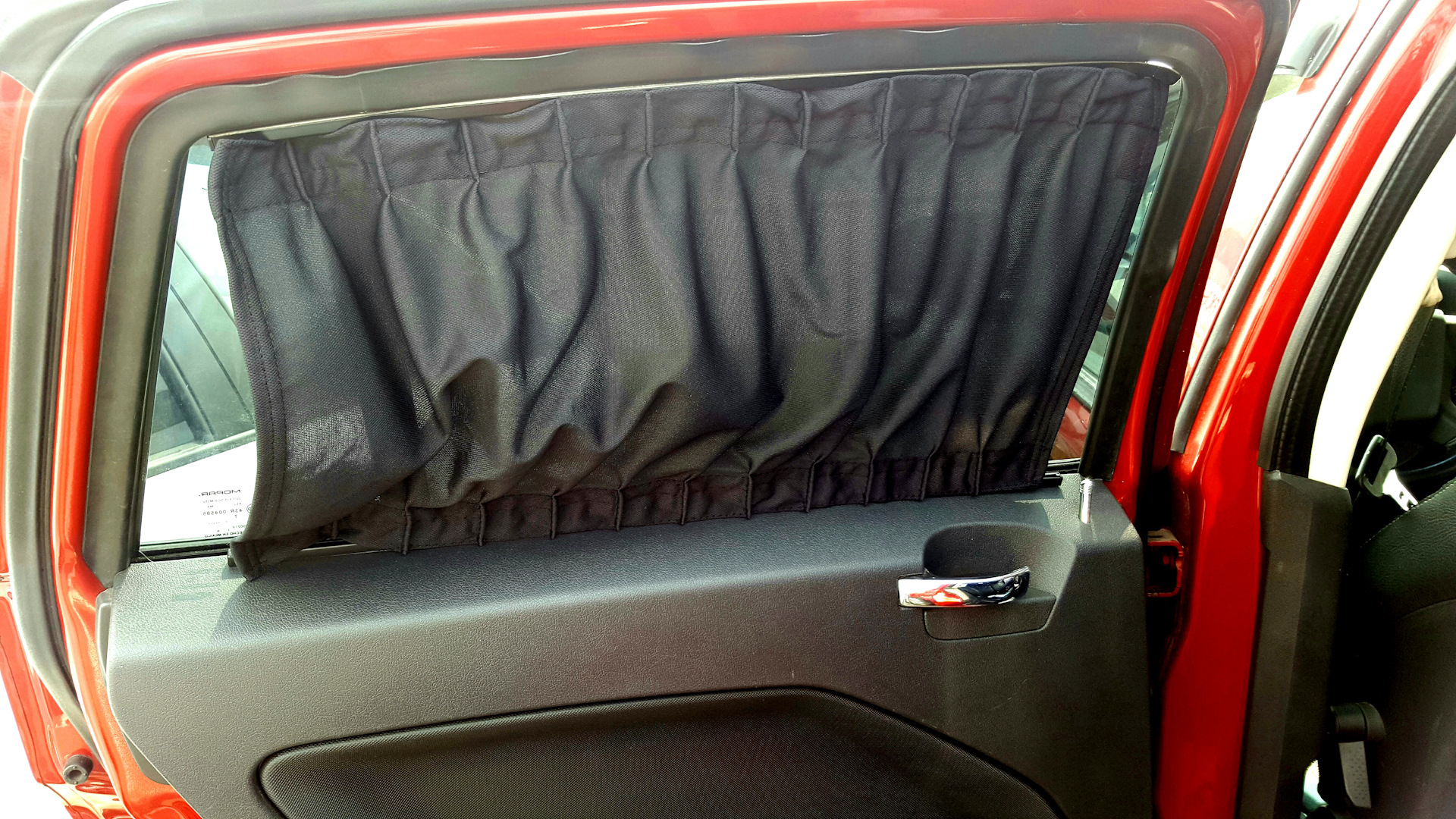 Шторки "Premium" на задние окна — Dodge Caliber, 2 л, 2007 года ...