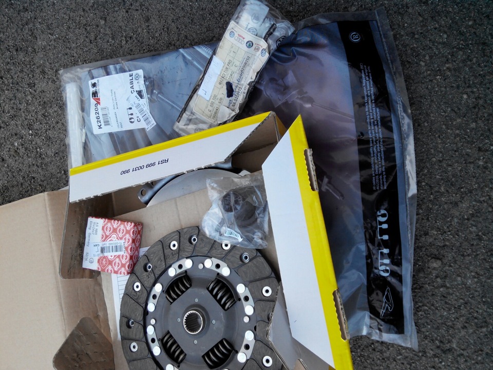 Меняем сцепление и маховик :) — Volkswagen Polo Hatchback Mk3, 1,6 л ...