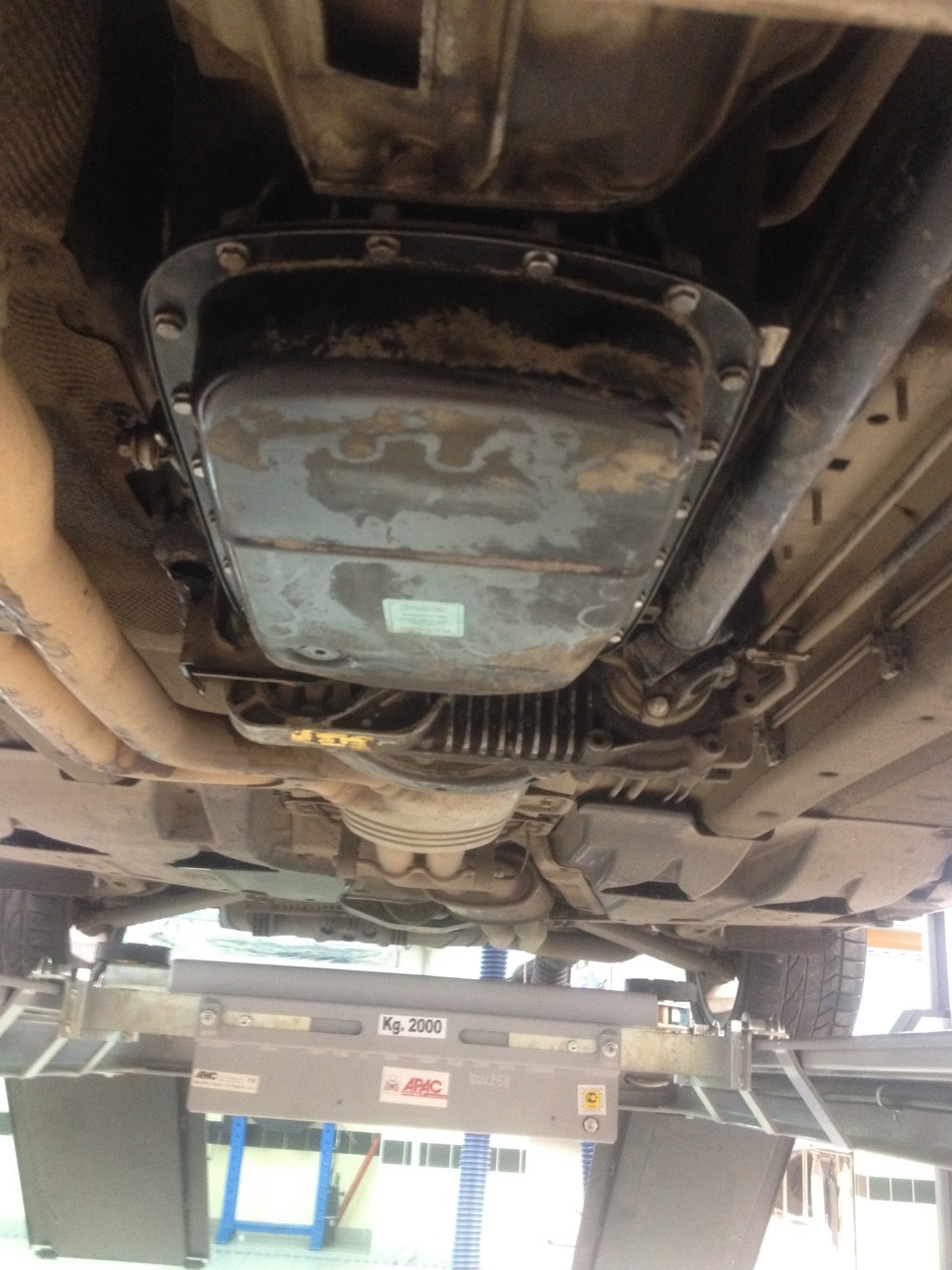 Замена масла в АКПП — BMW X3 (E83), 3 л, 2005 года | визит на сервис ...