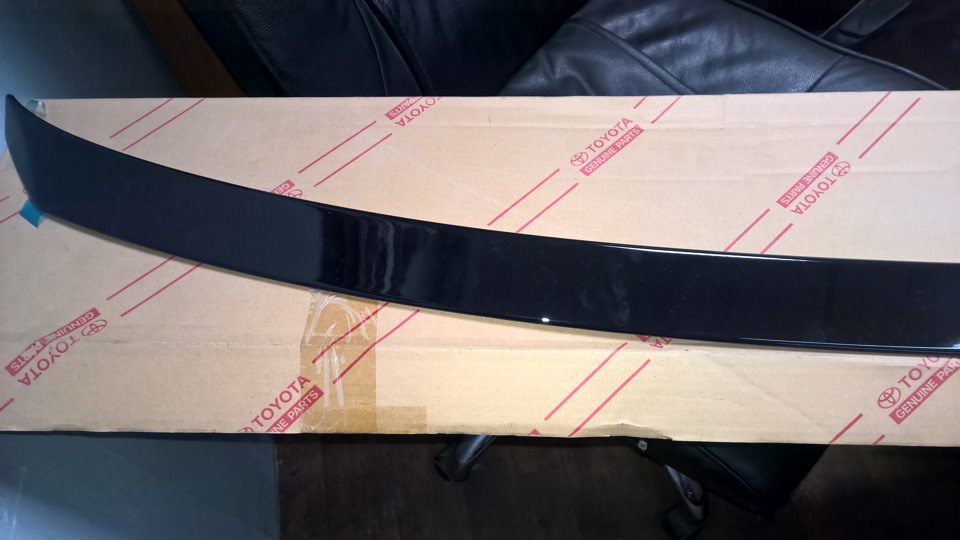 Продам спойлер капота, оригинал на Рэтрика! — Lexus RX 400h (2G), 3,3 л ...