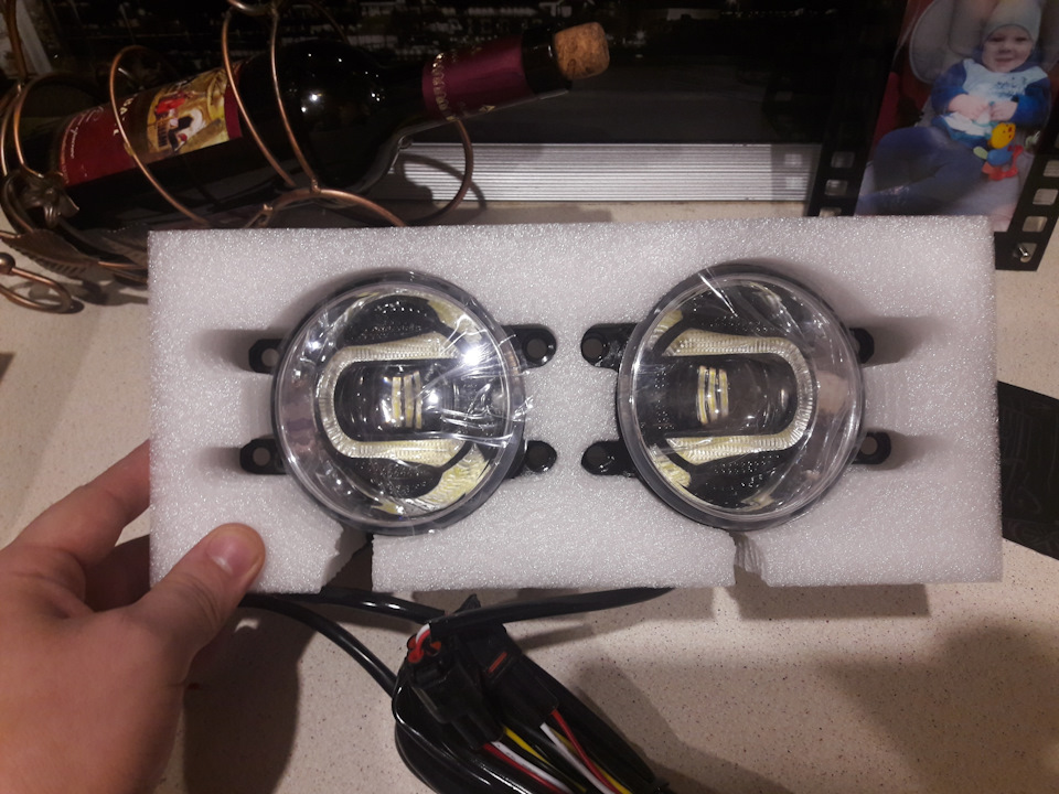 LED ПТФ+ДХО ! — Toyota RAV4 (III), 2 л, 2007 года | тюнинг | DRIVE2