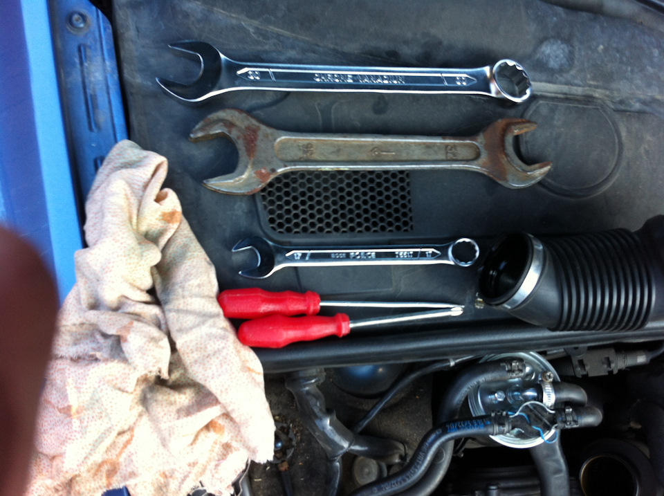 Замена регулировочного клапана 057 130 764 B Common-Rail-System N276 ...