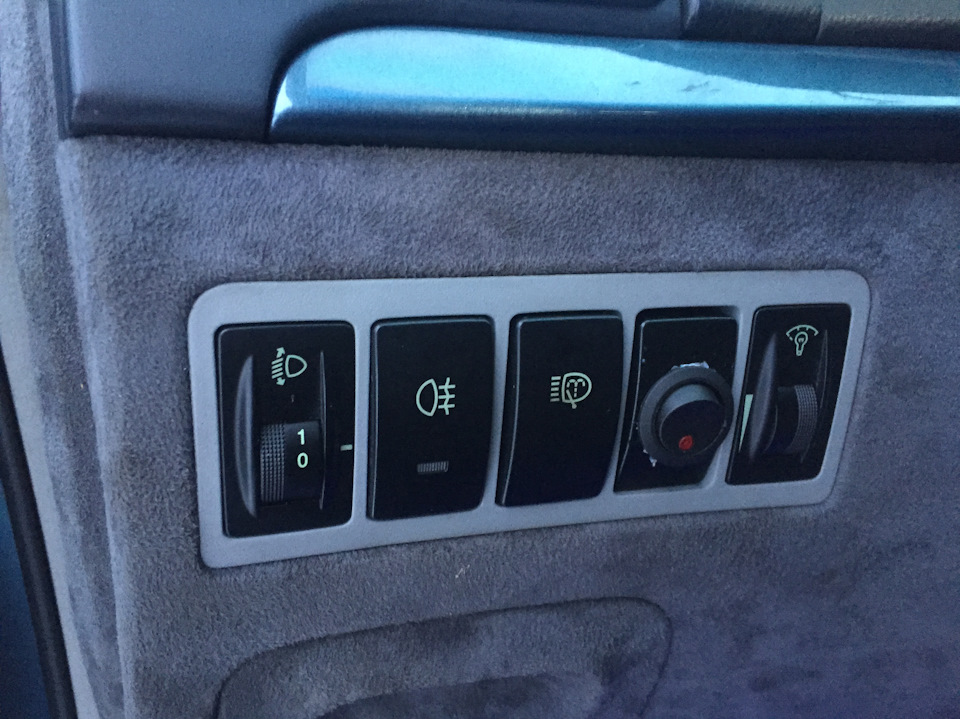 Кнопка подогрева руля — Hyundai Sonata V (NF), 2,4 л, 2005 года ...