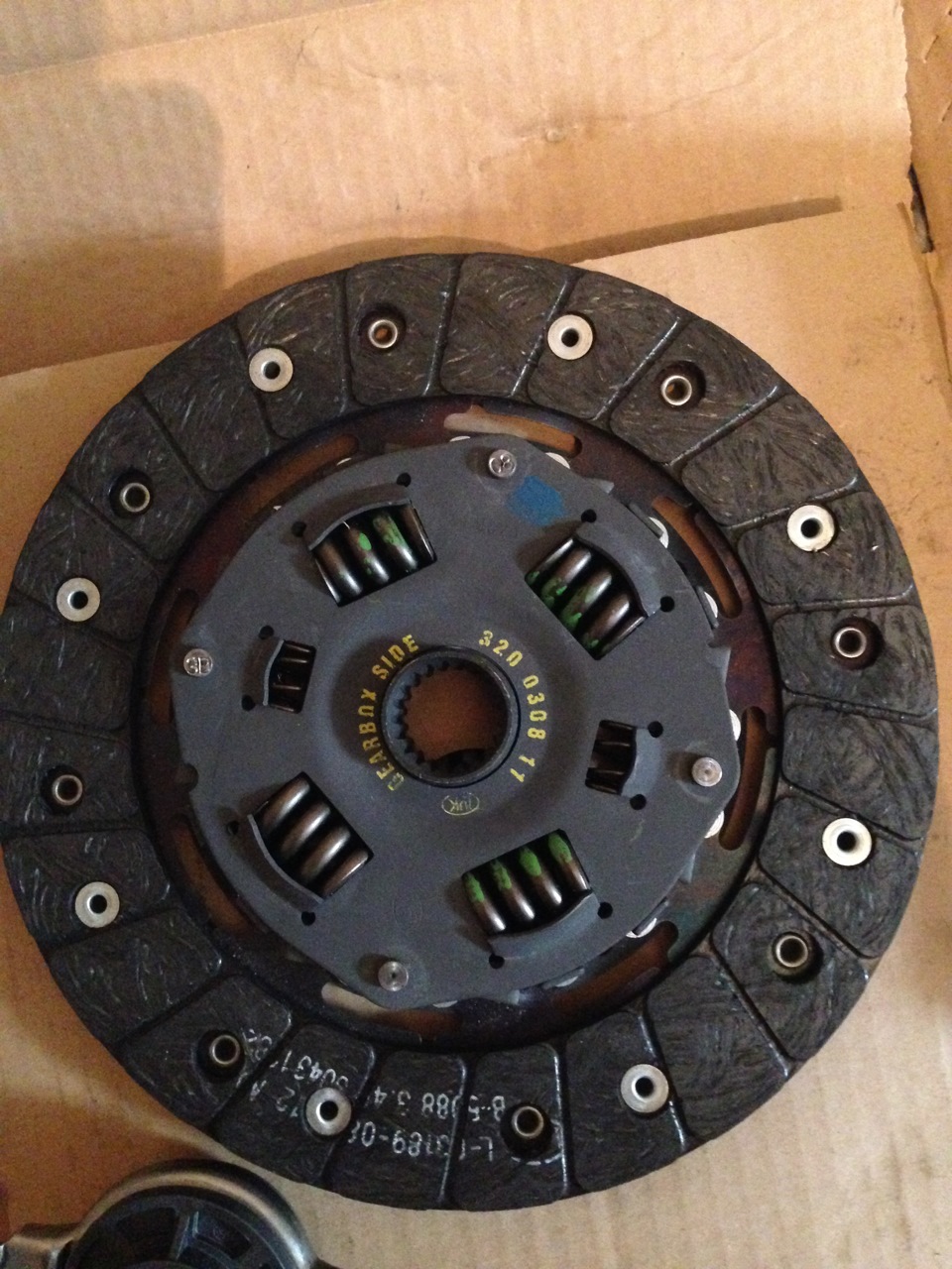 Сцепление LUK — Lada 21104, 1,6 л, 2007 года | запчасти | DRIVE2