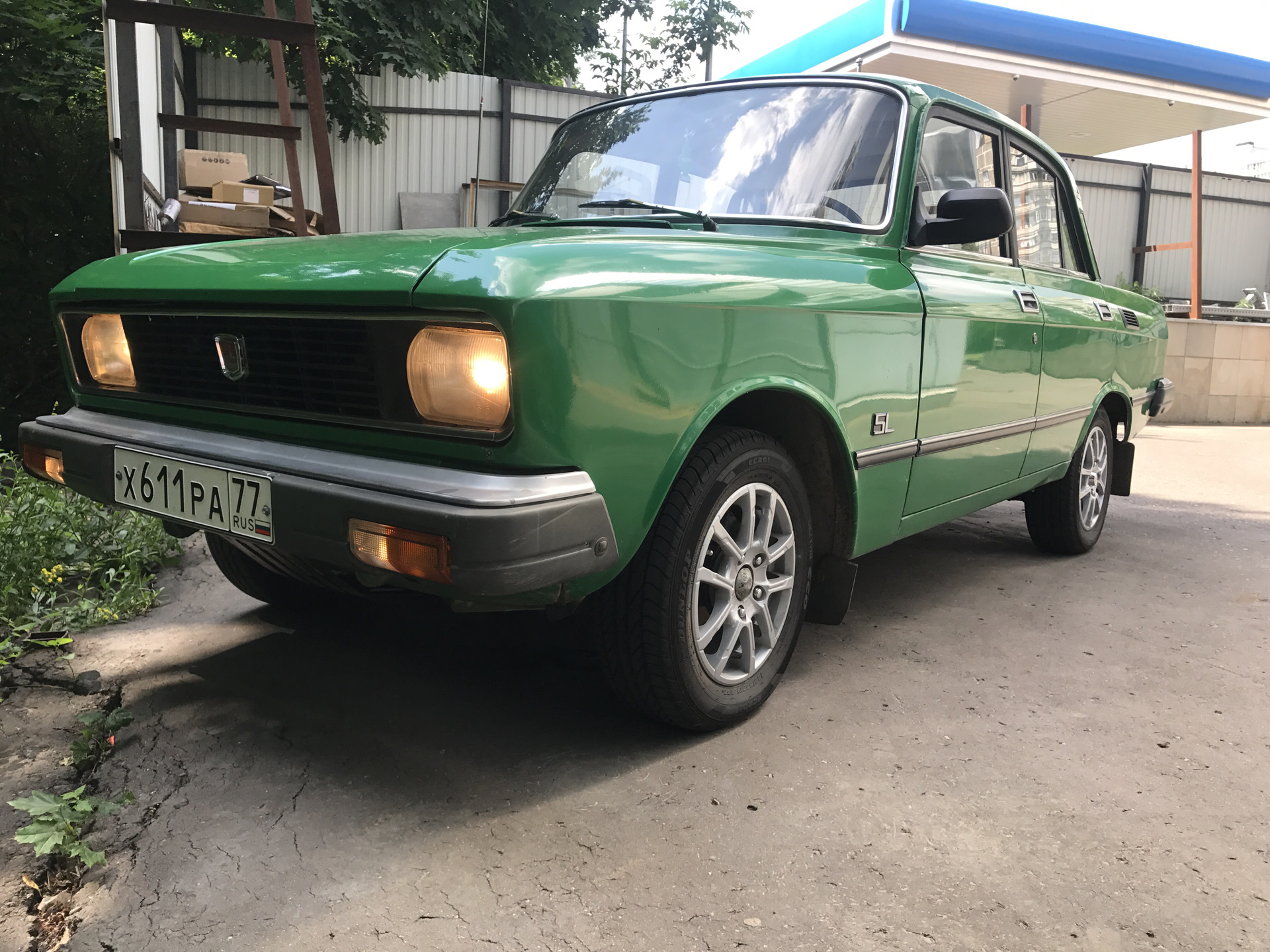 Лето в городе — Москвич 2140 SL, 1,7 л, 1986 года | просто так | DRIVE2