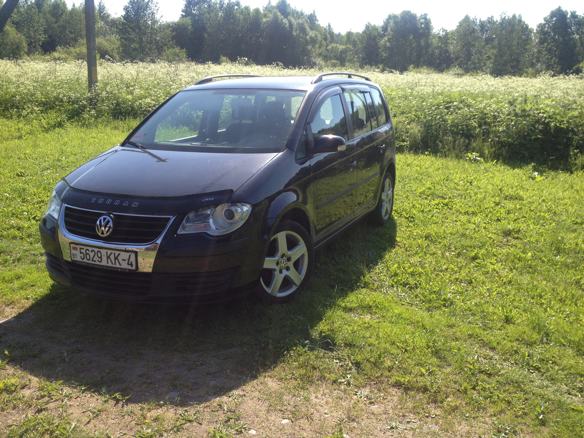 Новые тапки )) — Volkswagen Touran (1G), 1,9 л., 2006 года | колёсные диски | DRIVE2