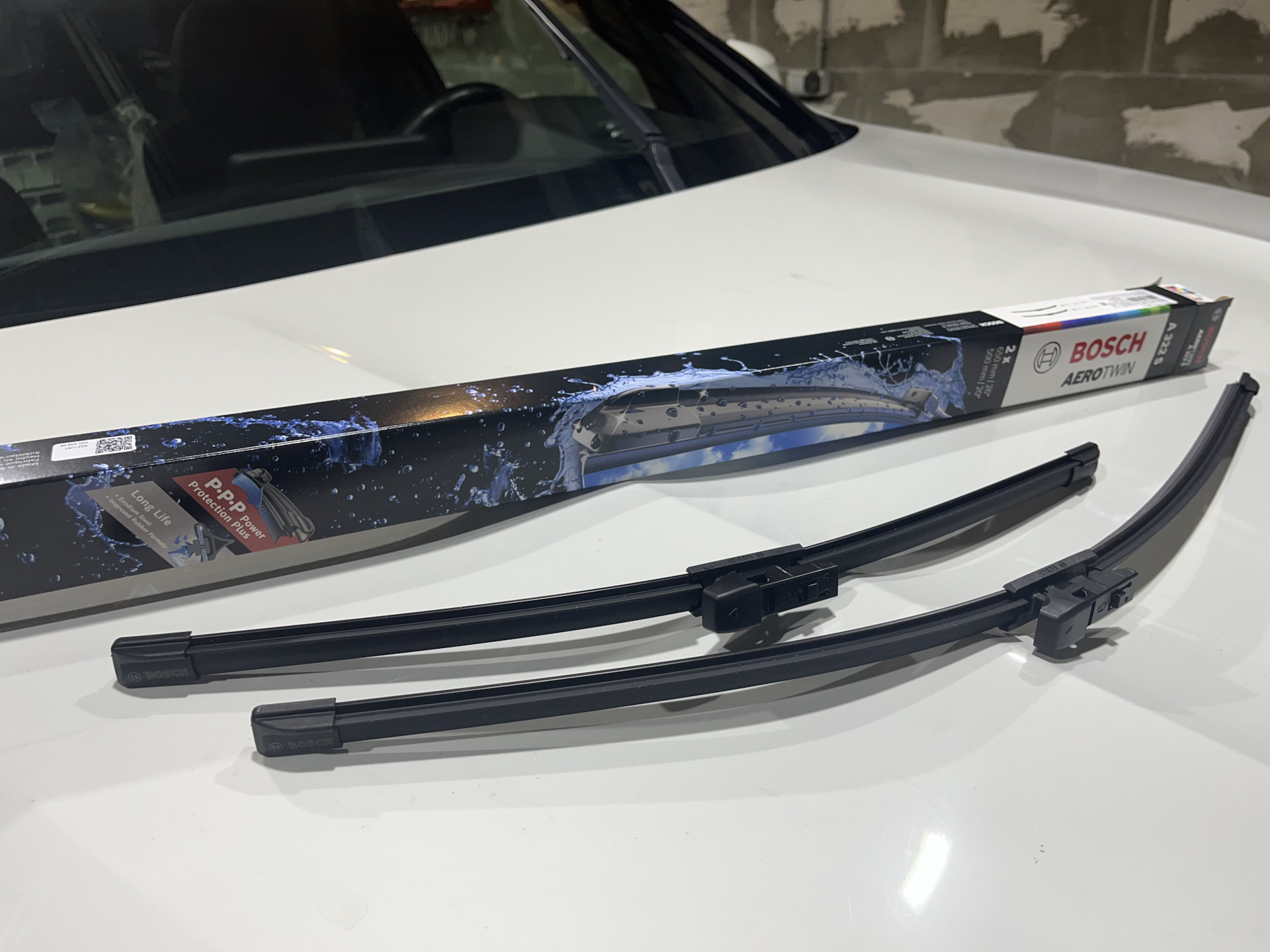 Щётки стеклоочистителя BOSCH AEROTWIN — BMW X3 (G01), 2 л, 2019 года ...