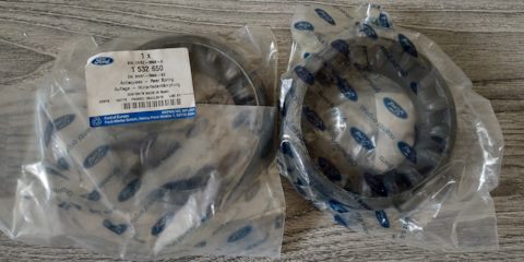 1532650 Проставка задней пружины верхняя / C-Max, Focus-II/III, Kuga 11 ...