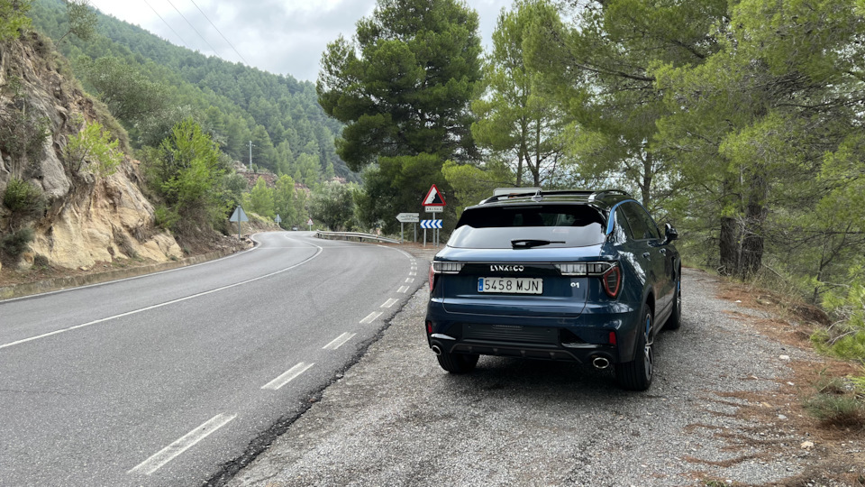 Lynk & Co 05 1.5 гибридный (Plug-in) 2023 | Lynk&Co 01 на DRIVE2