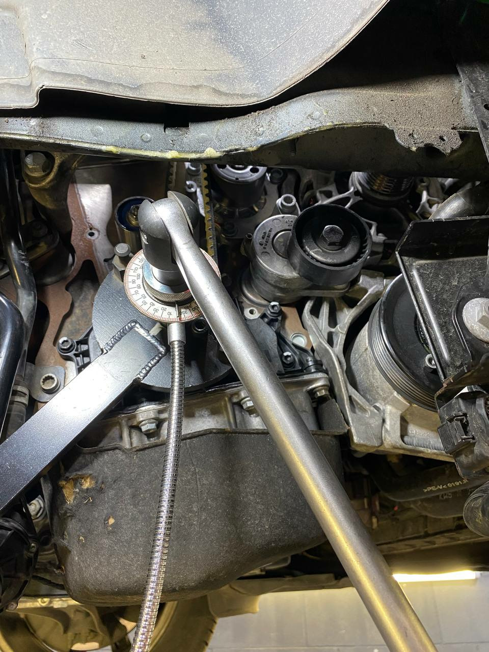 Большое ТО. Замена помпы, ГРМ, крышки сальника коленвала — Volkswagen ...