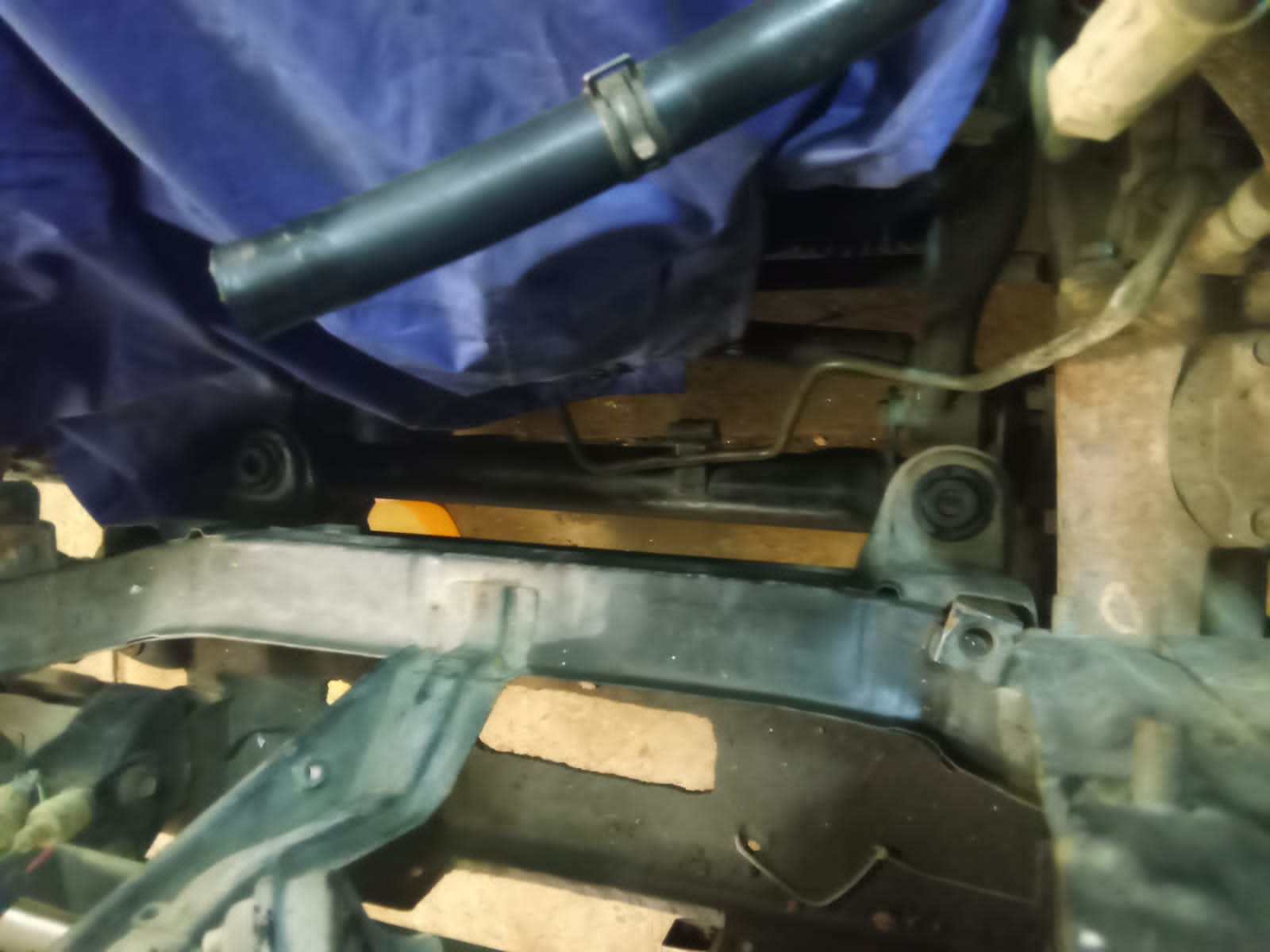 Блок на месте — Mitsubishi Pajero (2G), 2,8 л, 1993 года | своими ...