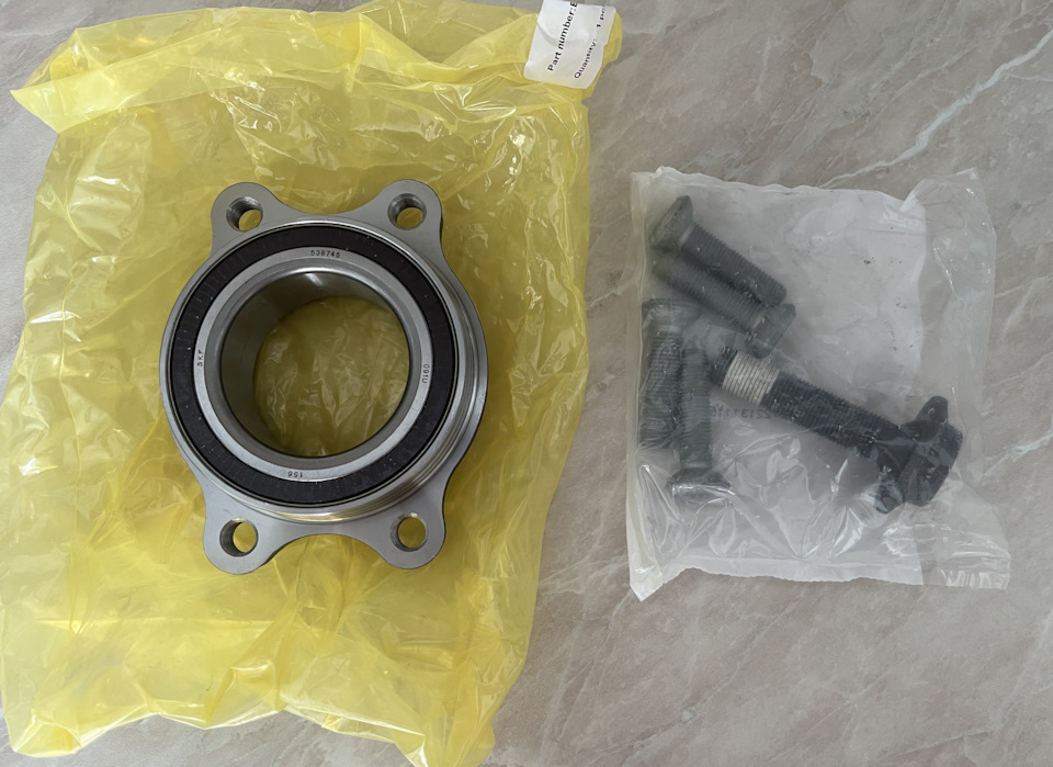 Замена переднего левого ступичного подшипника — Audi A4 Avant (B8), 2 л ...