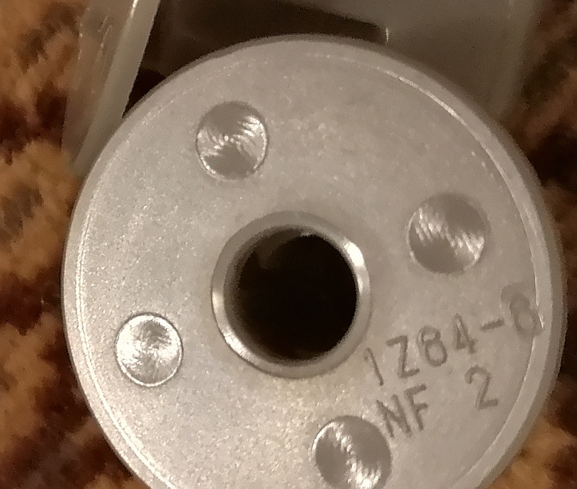 Нижние пистоны подкрылка 9018906230 — Toyota Corolla Fielder (E160), 1 ...