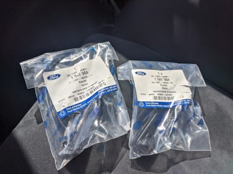 1547964 Фиксатор магнитолы Ford | Запчасти на DRIVE2