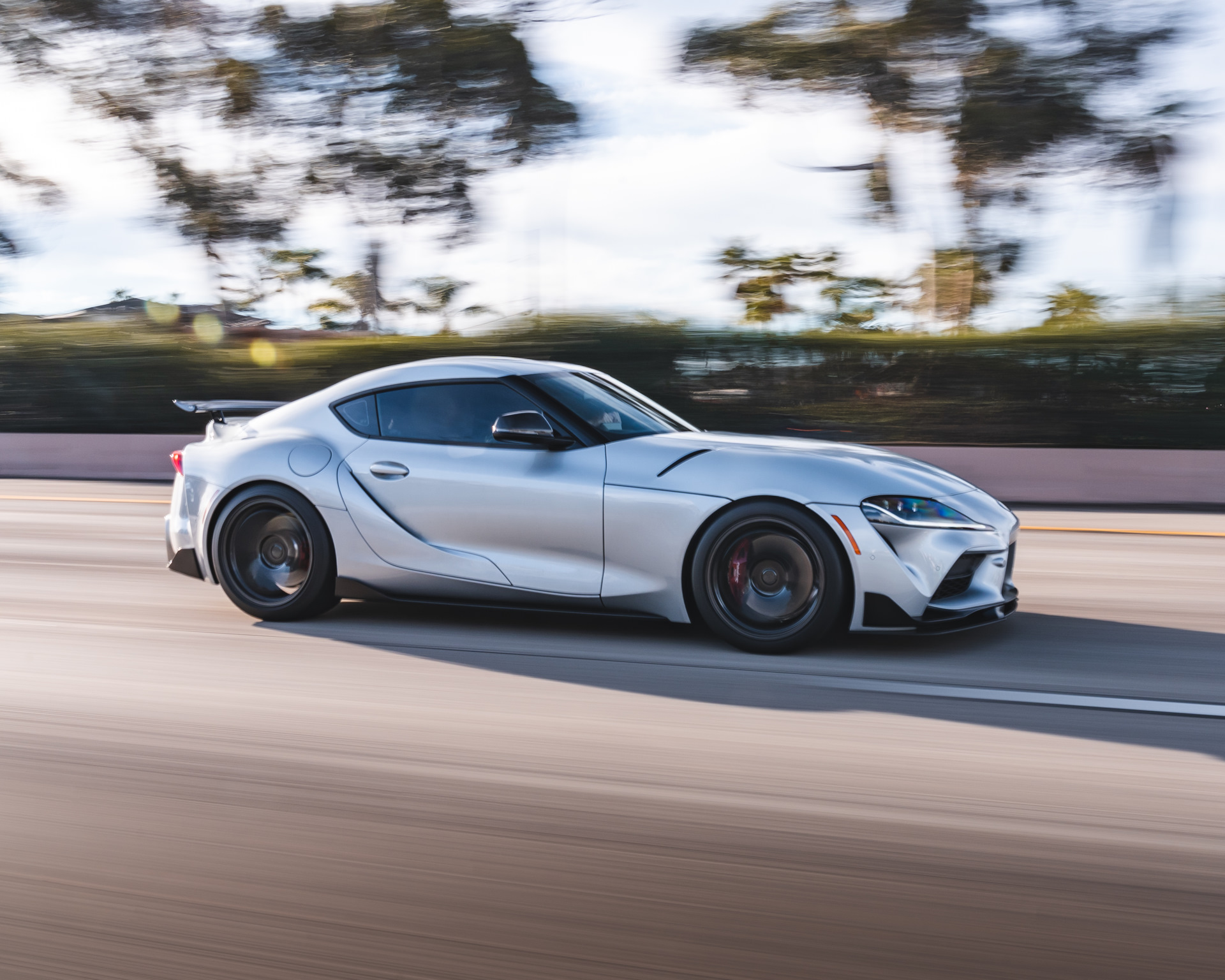 Rolling shots 📸 — Toyota Supra (90), 3 л, 2022 года | фотография | DRIVE2