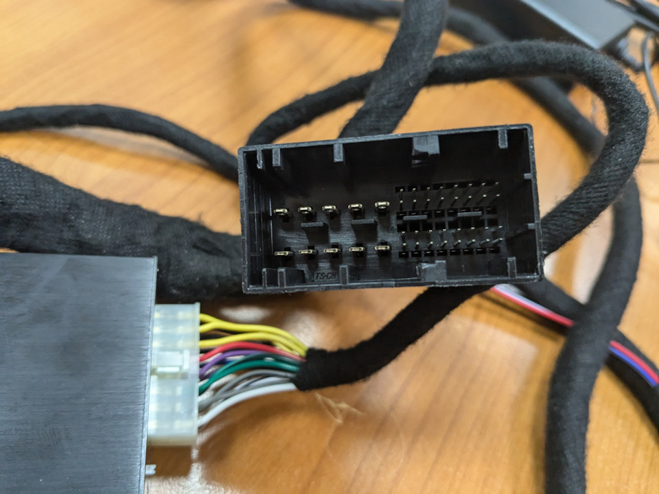 Внешний аудиопроцессор BMW CDT audio dsp 4.6 на BMW 1 series (F40), BMW 2 series Gran Coupe, BMW ...