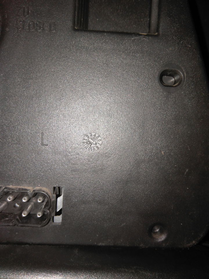 Экран 4,2 Ам5т обменяю на bm5t или dm5t — Ford Focus III Wagon, 1,6 л ...