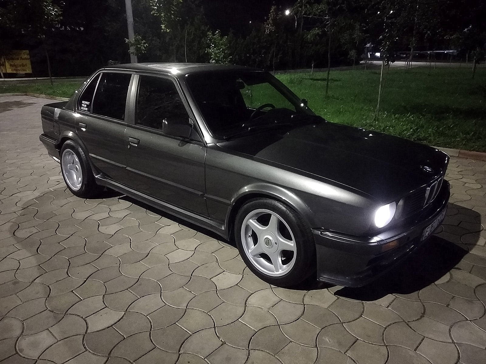Night photo ) — BMW 3 series (E30), 3 л, 1985 года | наблюдение | DRIVE2