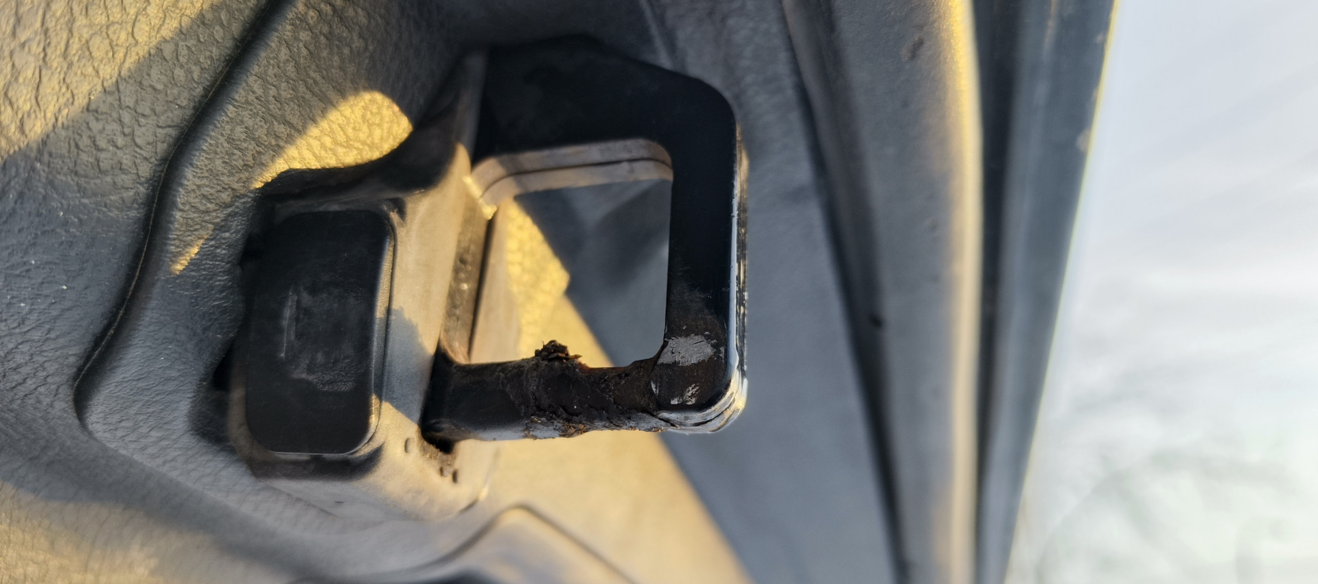 верхняя крышка багажника — Land Rover Discovery III, 4,4 л, 2005 года ...