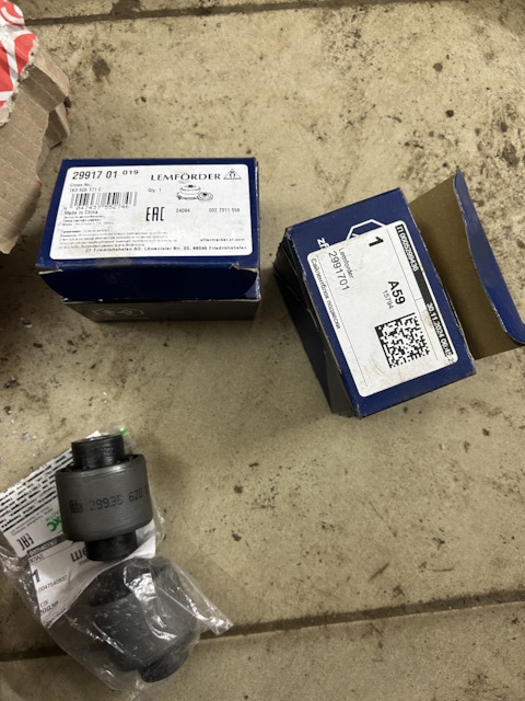 2991701 Сайлентблок рычага подвески LEMFORDER | Запчасти на DRIVE2