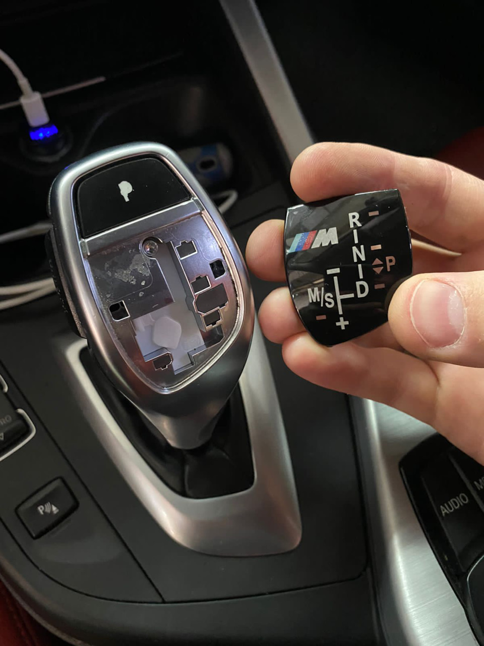 Замена кнопки паркинга спорт рычага акпп — BMW 1 series (F20), 1,6 л ...