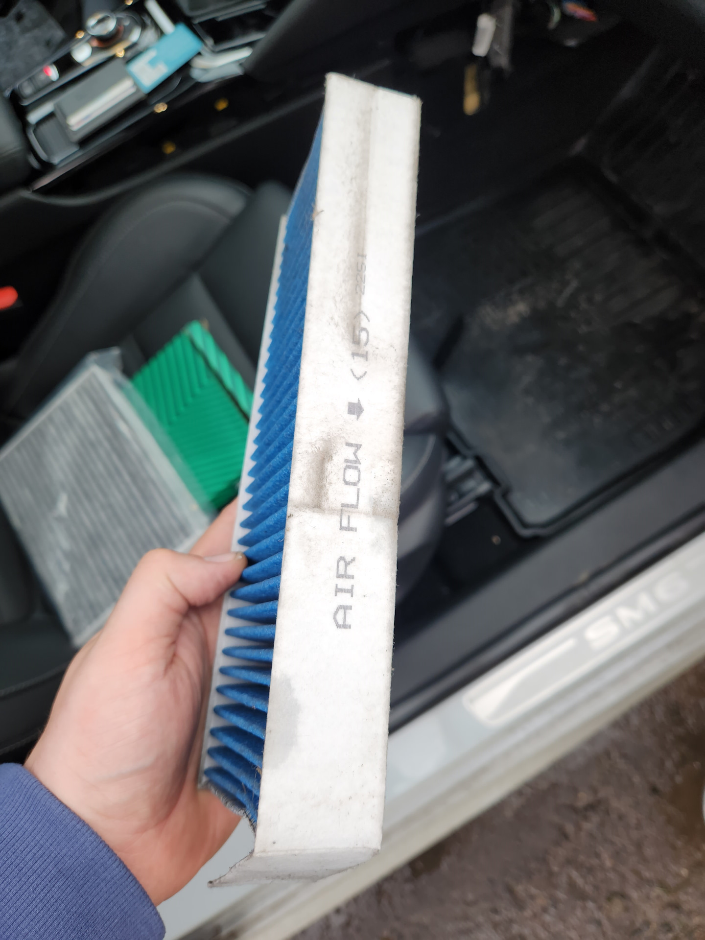 Замена салонного фильтра — Samsung SM6, 1,6 л, 2018 года | своими руками | DRIVE2