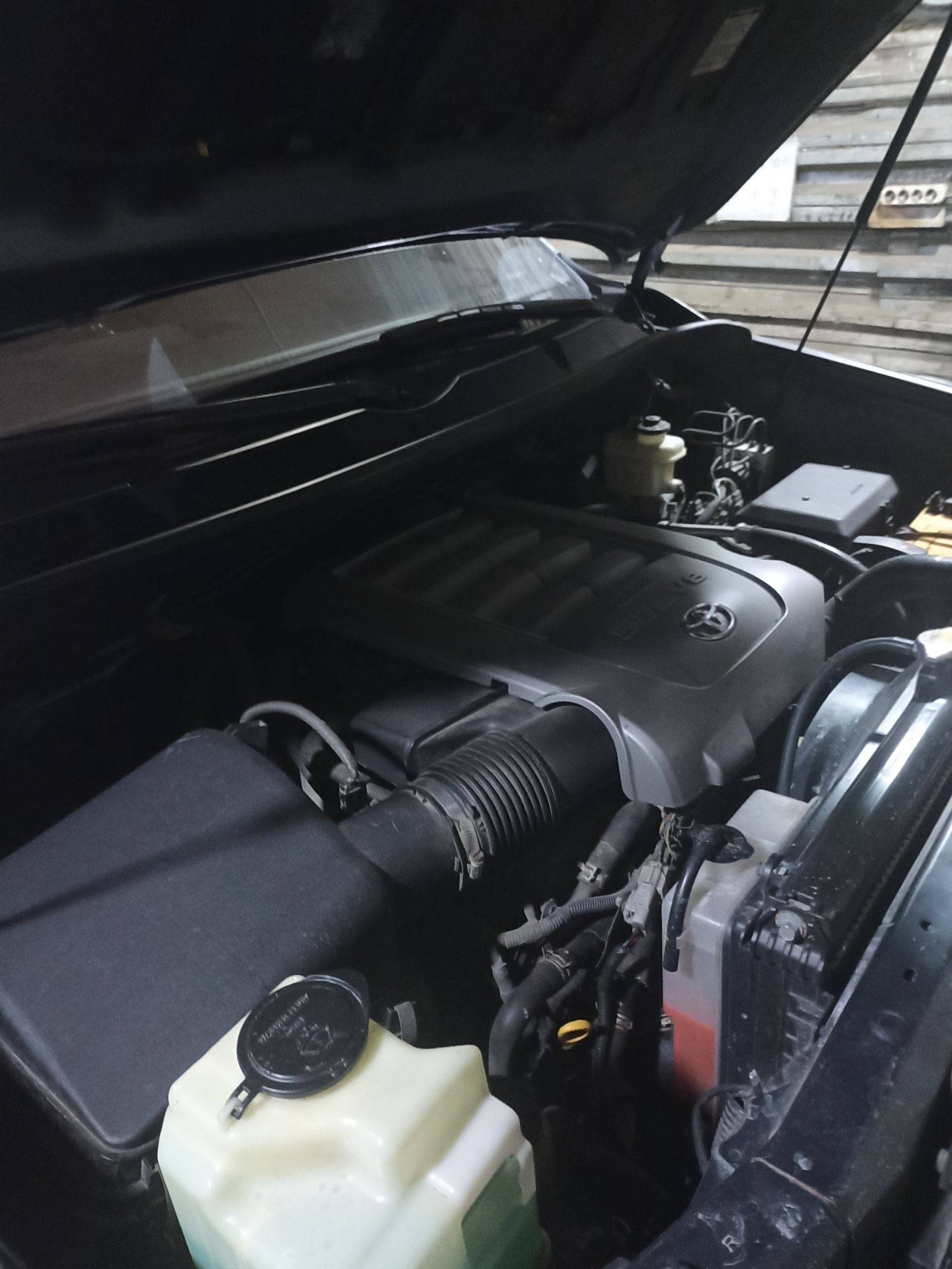 Внеплановые траты — Toyota Tundra (II), 5,7 л, 2009 года | наблюдение ...