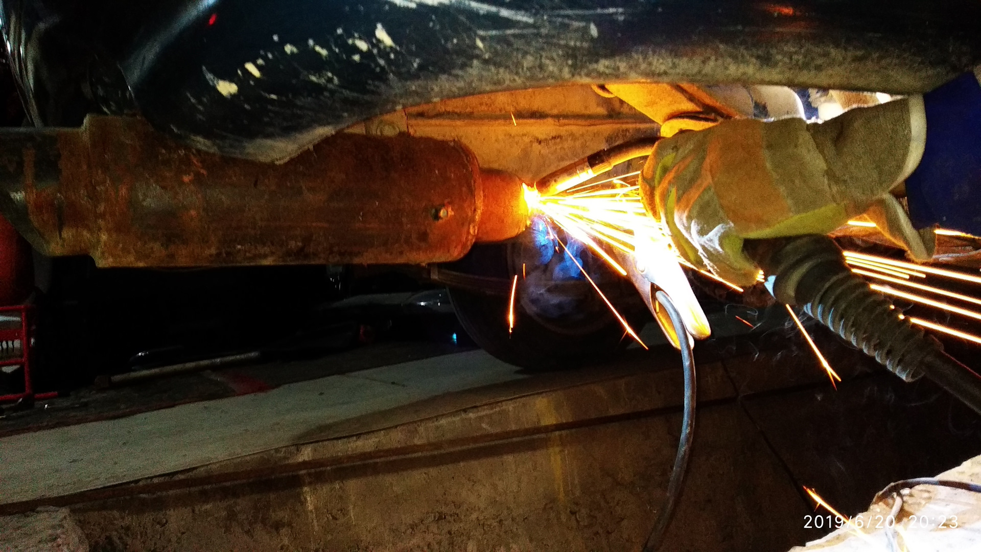 Взял новую баночку — ГАЗ 3110, 2,3 л., 2002 года | тюнинг | DRIVE2